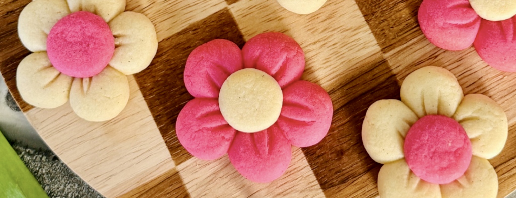 Flower Sugar Cookies - Baking with Nessa